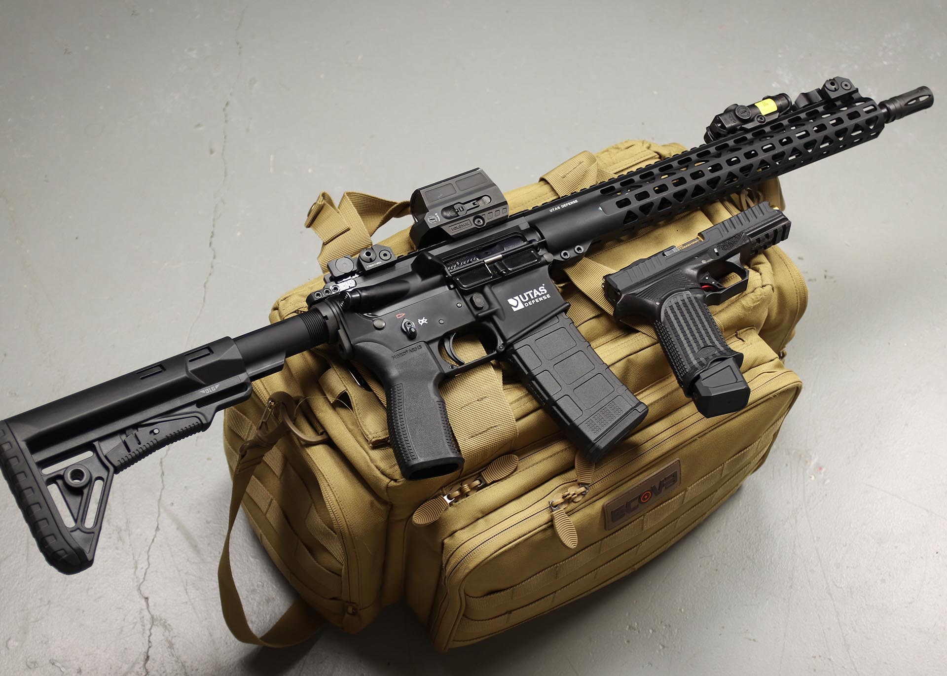 Exploring the Advantages of The Straight Pull AR-15 | Is this a ...